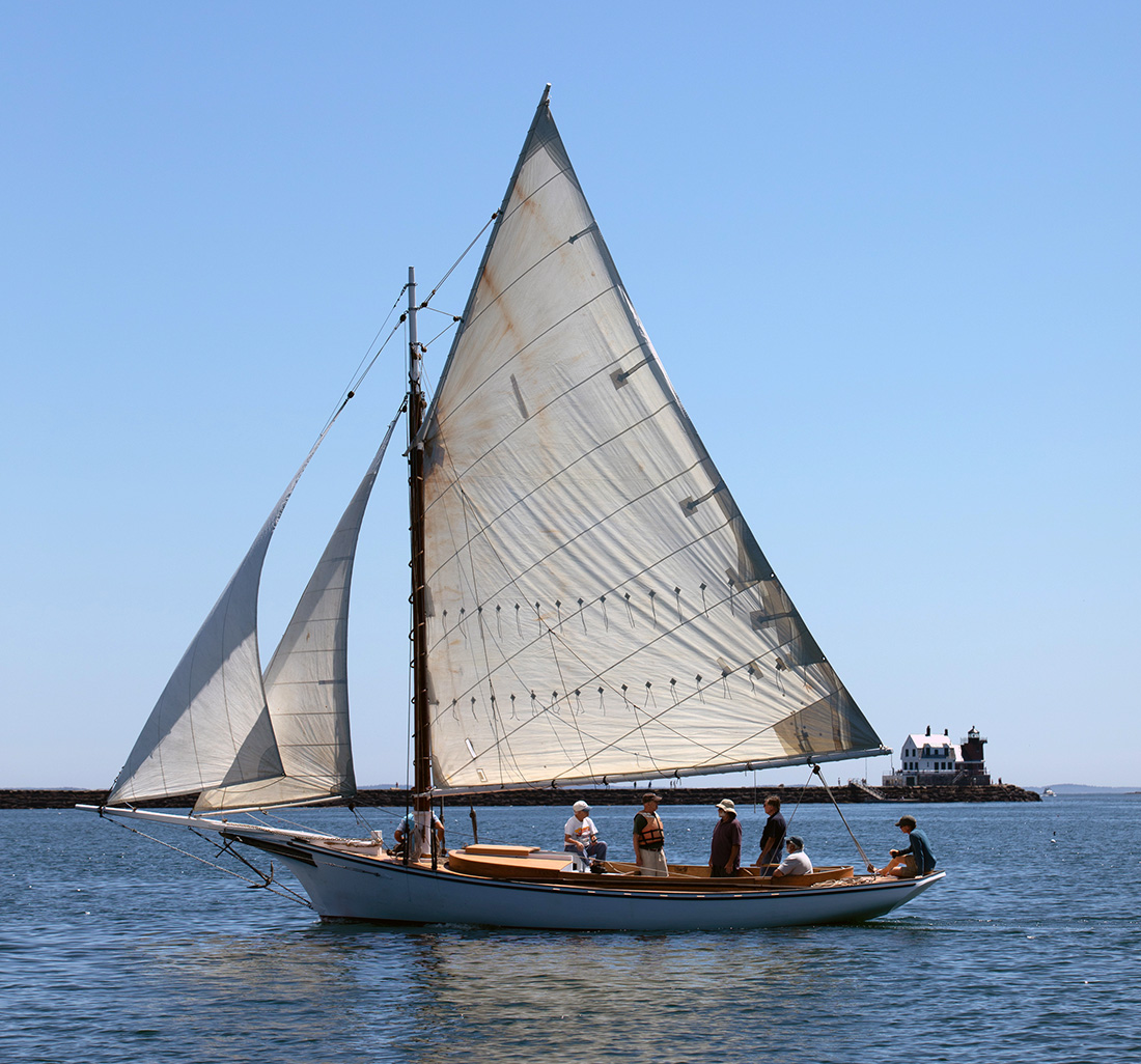 The Friendship Sloop BLACKJACK | Wooden Boat