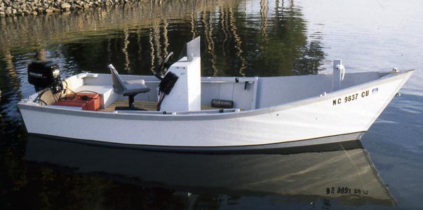 PILGRIM'S PRIDE 16 RUNABOUT | WoodenBoat Magazine