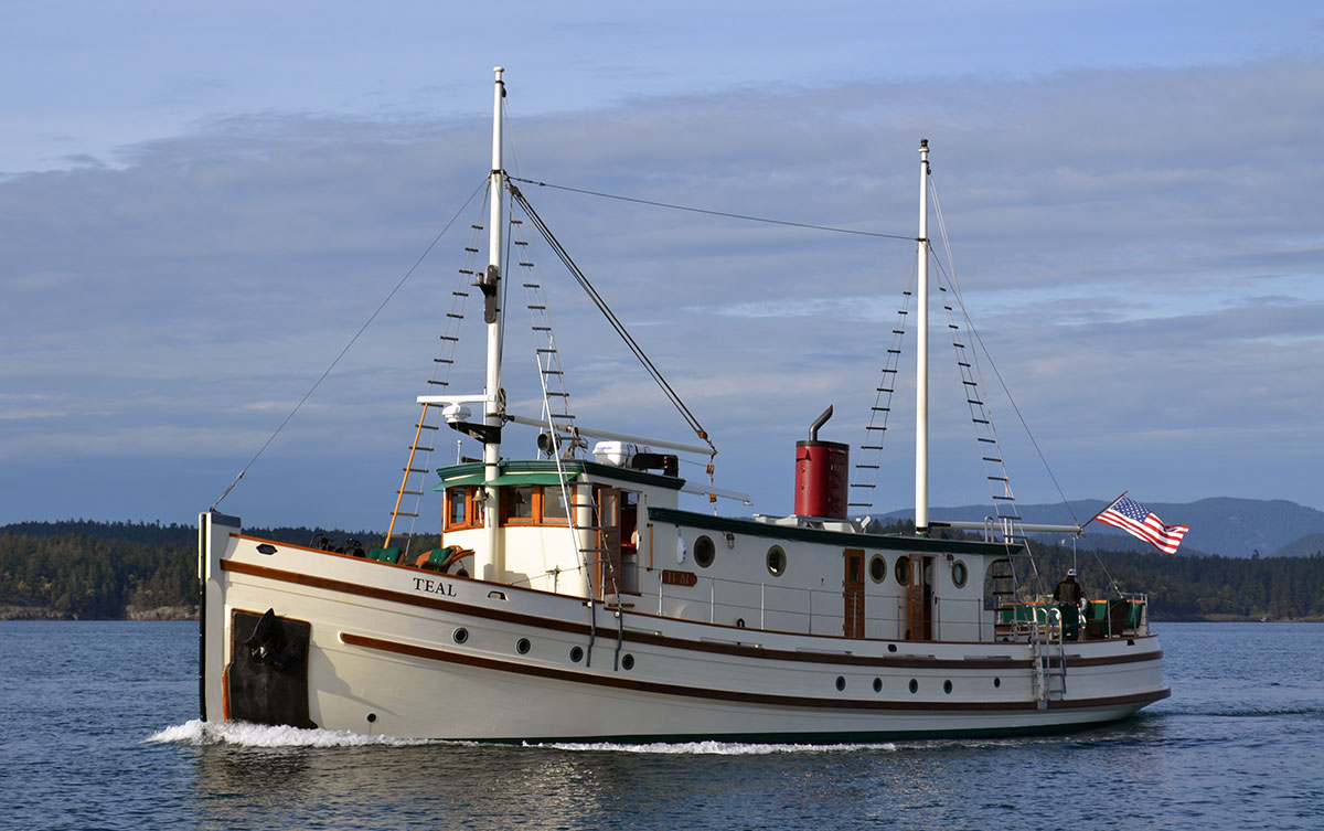 TEAL | Wooden Boat